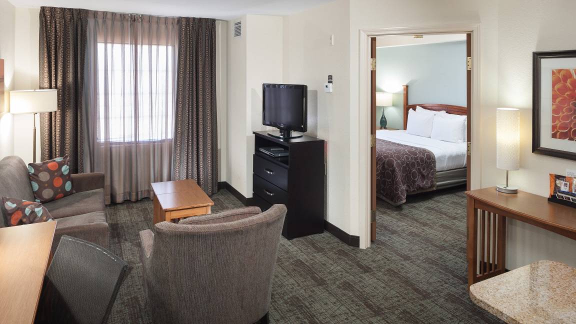 Condo ∙ 1 Bedroom ∙ 4 Guests - Jackson, MS