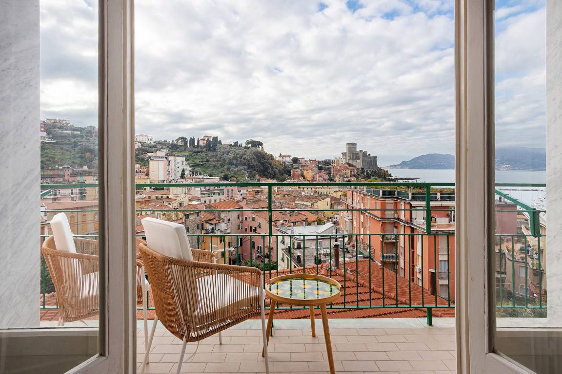110 M² Appartement ∙ 2 Slaapkamers ∙ 5 Gasten - Lerici