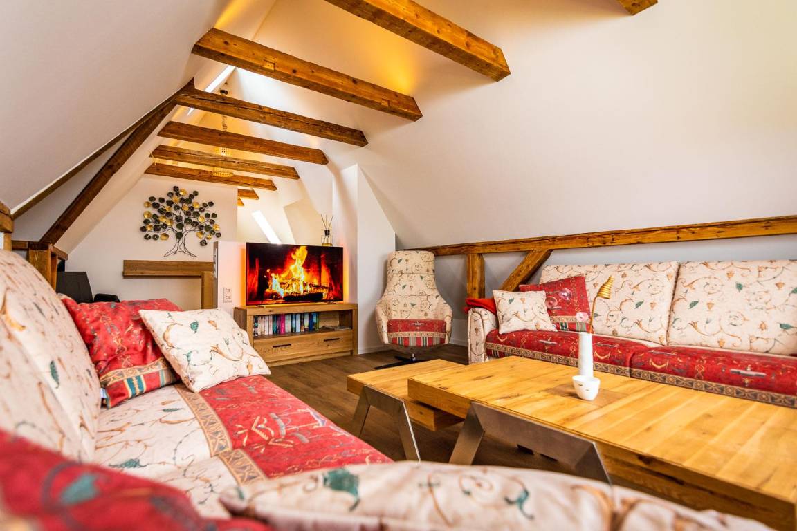 95 M² Ferienwohnung ∙ 2 Schlafzimmer ∙ 5 Gäste - Schellerhau