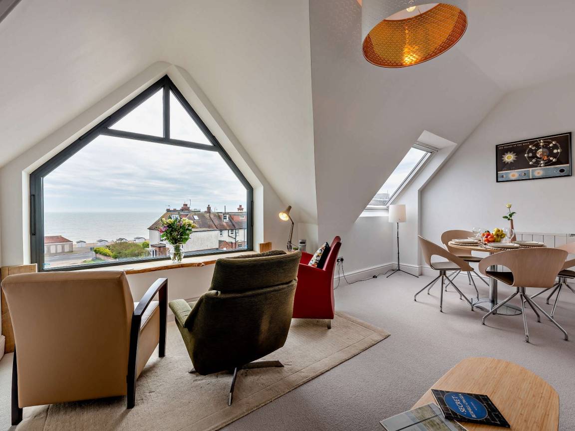 Cottage ∙ 2 Bedrooms ∙ 4 Guests - Hastings