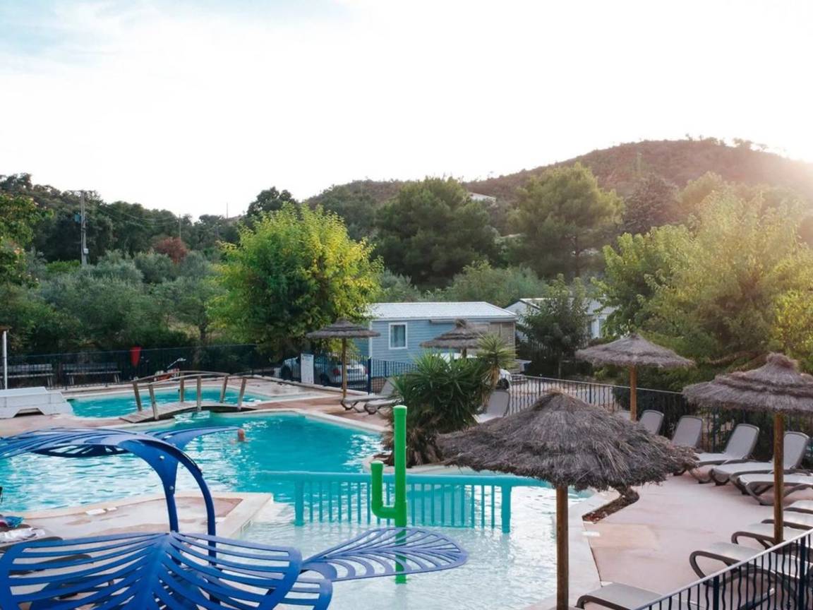 35 M² Mobil-home ∙ 3 Chambres ∙ 8 Personnes - Le Lavandou