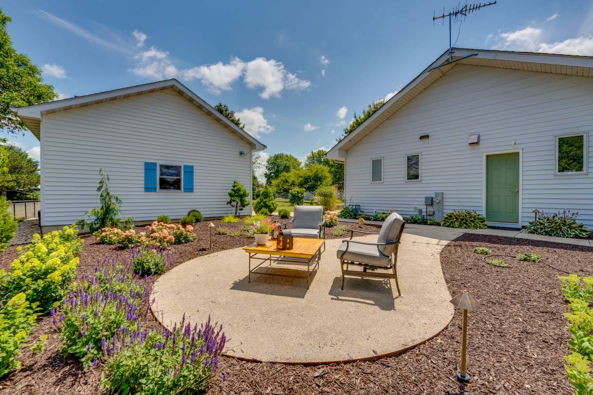 74 M² Cottage ∙ 1 Bedroom ∙ 3 Guests - Illinois