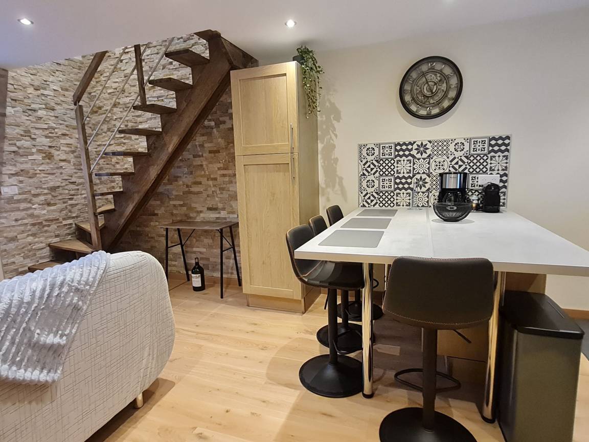 39 M² Appartement ∙ 1 Slaapkamer ∙ 3 Gasten - Briey