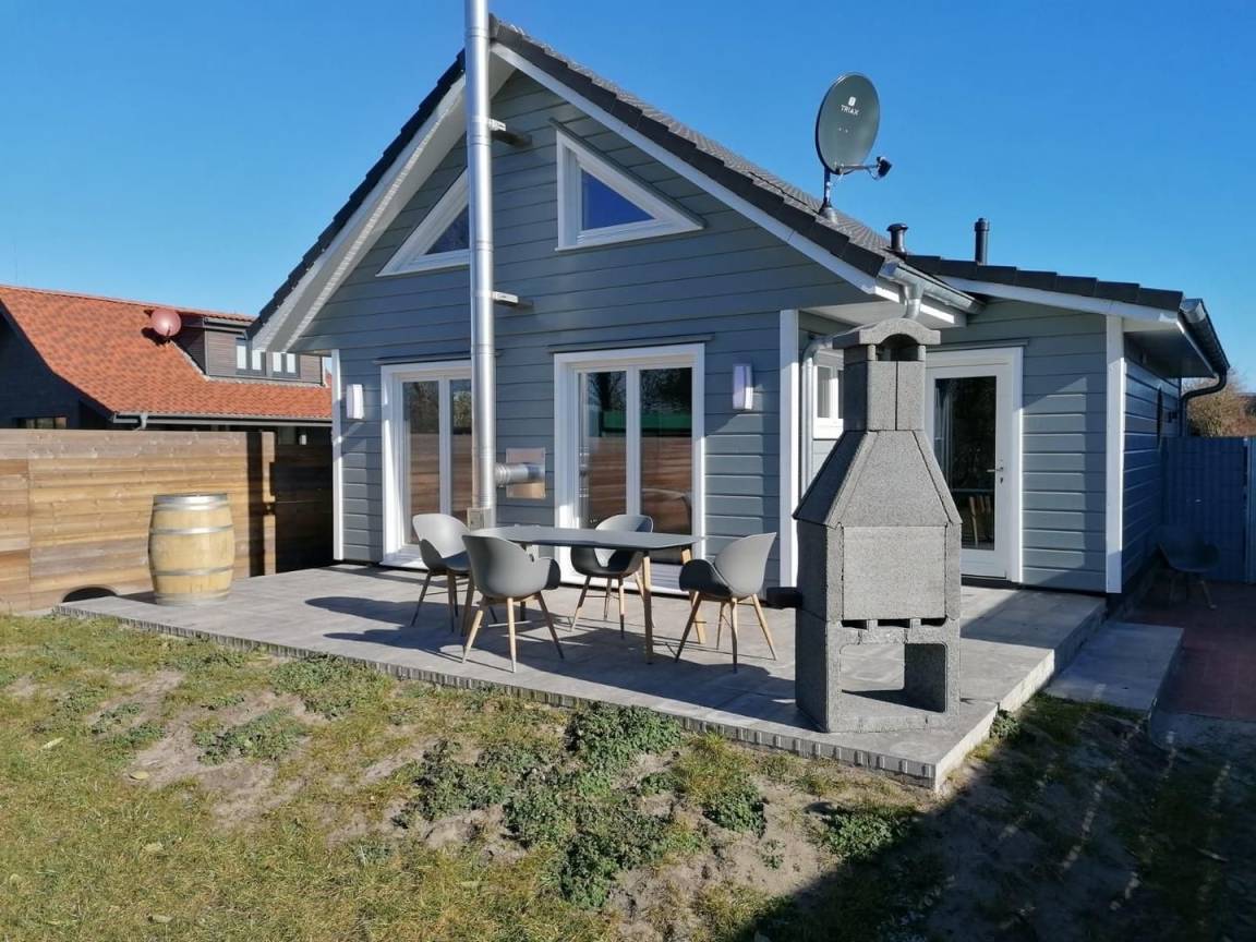 60 M² Ferienhaus ∙ 3 Schlafzimmer ∙ 6 Gäste - Neustadt in Holstein