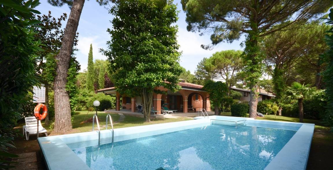100 M² Villa ∙ 5 Slaapkamers ∙ 9 Gasten - Lignano Sabbiadoro