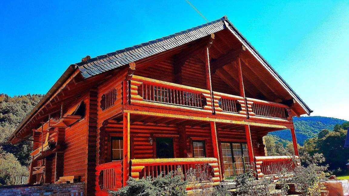 300 M² Ferienhaus ∙ 5 Schlafzimmer ∙ 14 Gäste - Nationalpark Eifel