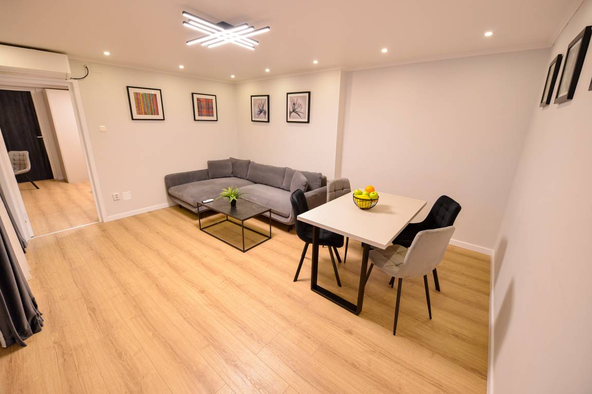 80 M² Ferienwohnung ∙ 3 Schlafzimmer ∙ 5 Gäste - Bukarest