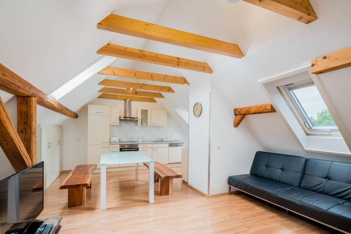 Apartment ∙ 2 Bedrooms ∙ 6 Guests - Zirndorf