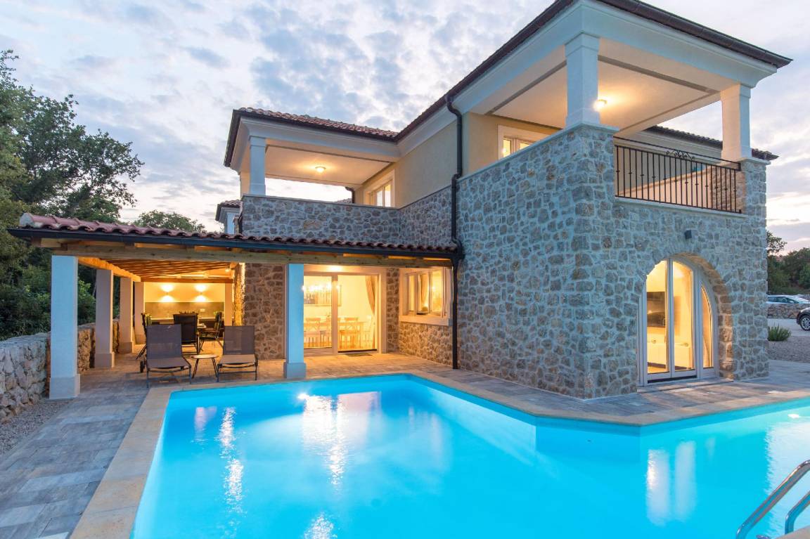 185 M² House ∙ 4 Bedrooms ∙ 8 Guests - Krk, Hırvatistan
