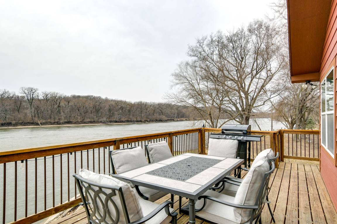 124 M² House ∙ 3 Bedrooms ∙ 10 Guests - Lake Red Rock, IA