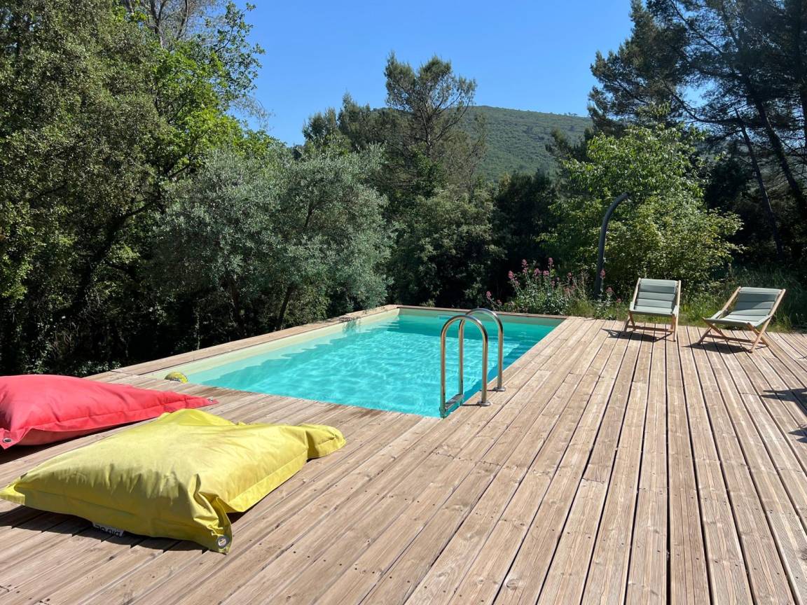 200 M² Maison De Vacances ∙ 4 Chambres ∙ 9 Personnes - Pourrières