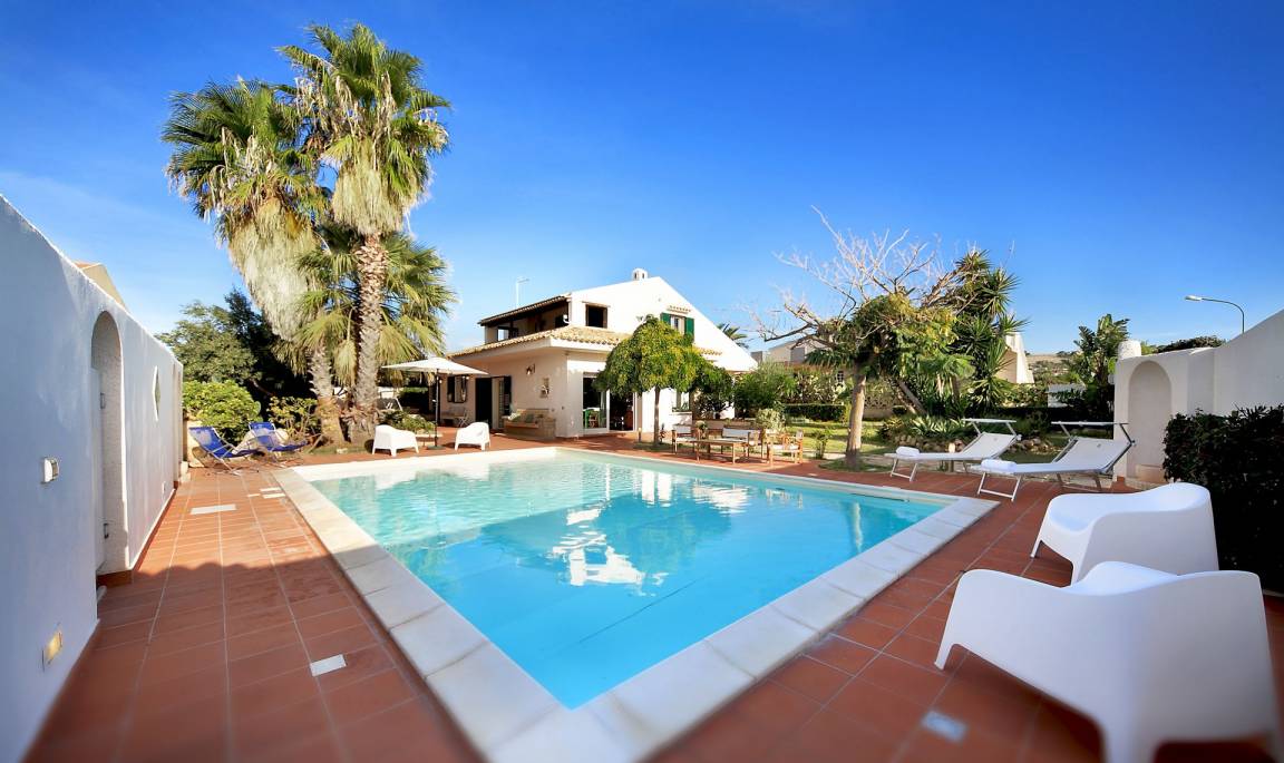 140 M² Villa ∙ 4 Schlafzimmer ∙ 7 Gäste - Marina di Ragusa