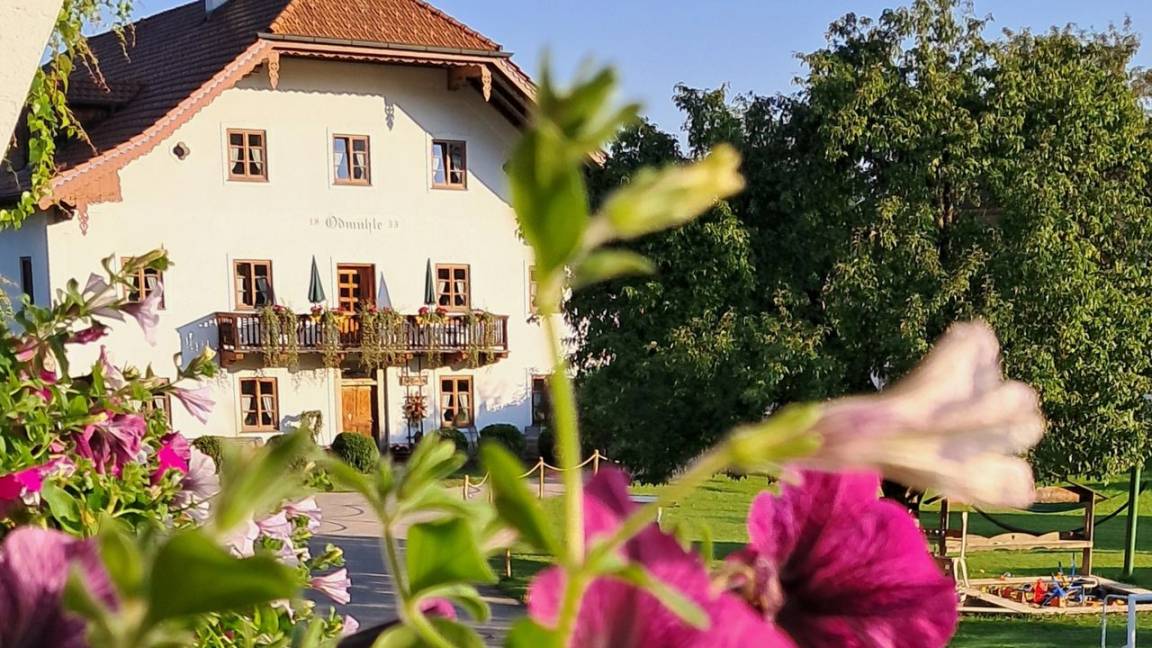 87 M² Ferienwohnung ∙ 2 Schlafzimmer ∙ 4 Gäste - Inzell