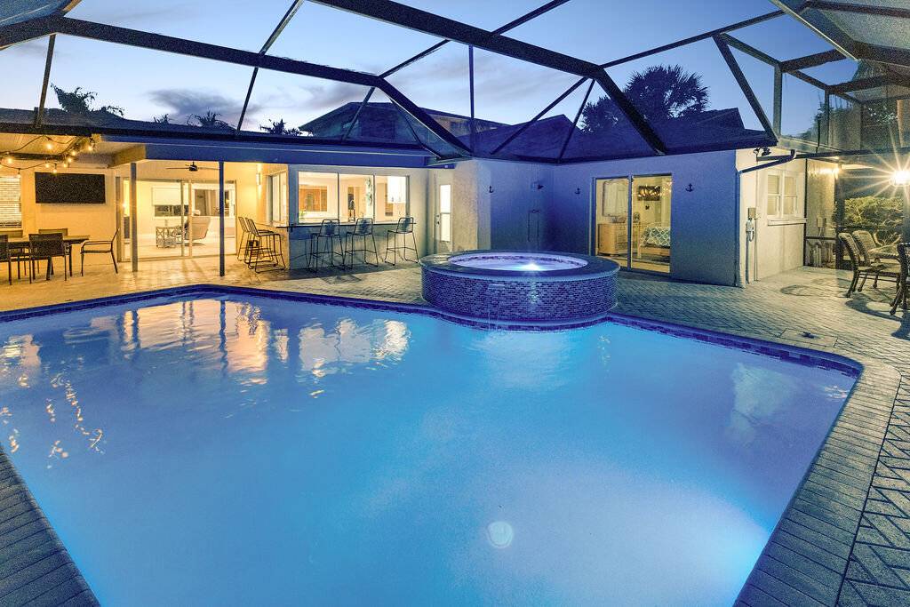 321 M² House ∙ 5 Bedrooms ∙ 13 Guests - Siesta Key, FL