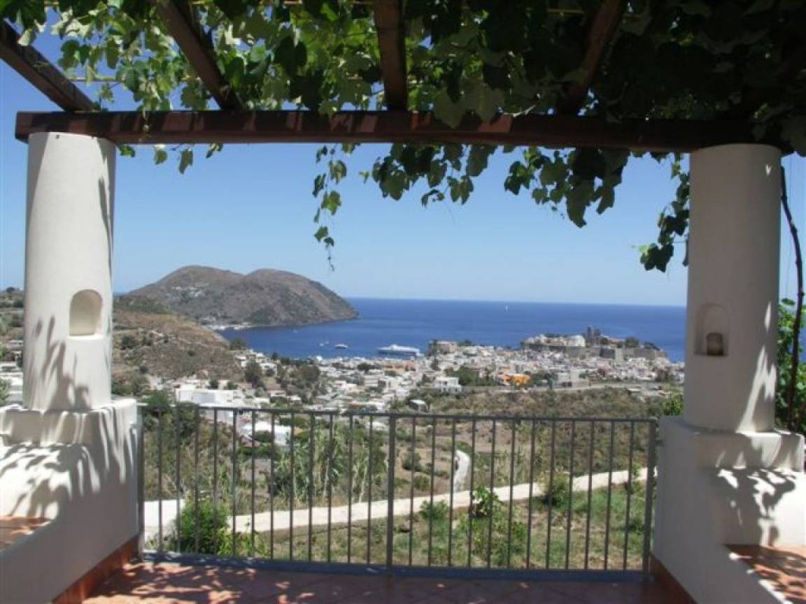 40 M² Apartment ∙ 1 Bedroom ∙ 2 Guests - Lipari
