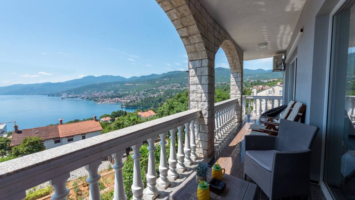 82 M² Ferienwohnung ∙ 2 Schlafzimmer ∙ 4 Gäste - Rijeka