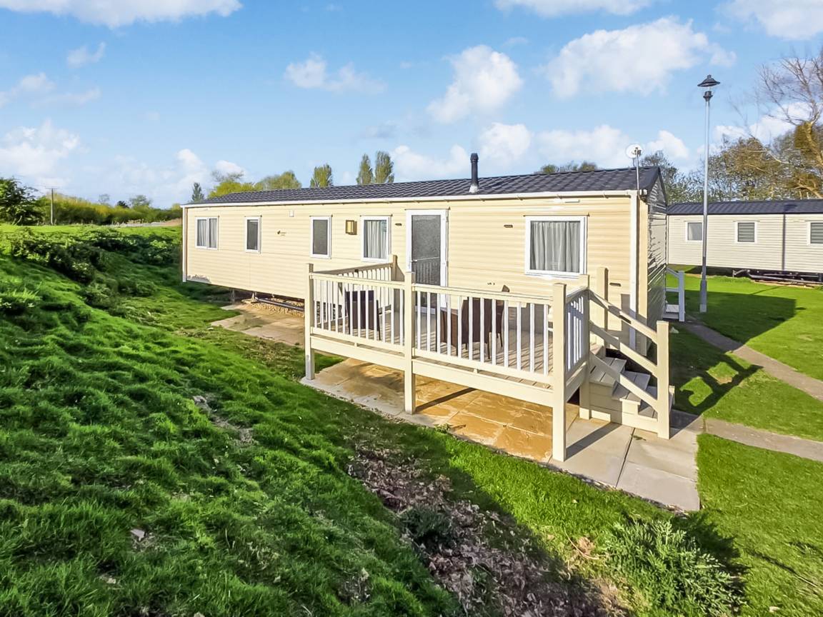 Cottage ∙ 4 Bedrooms ∙ 10 Guests - Skegness