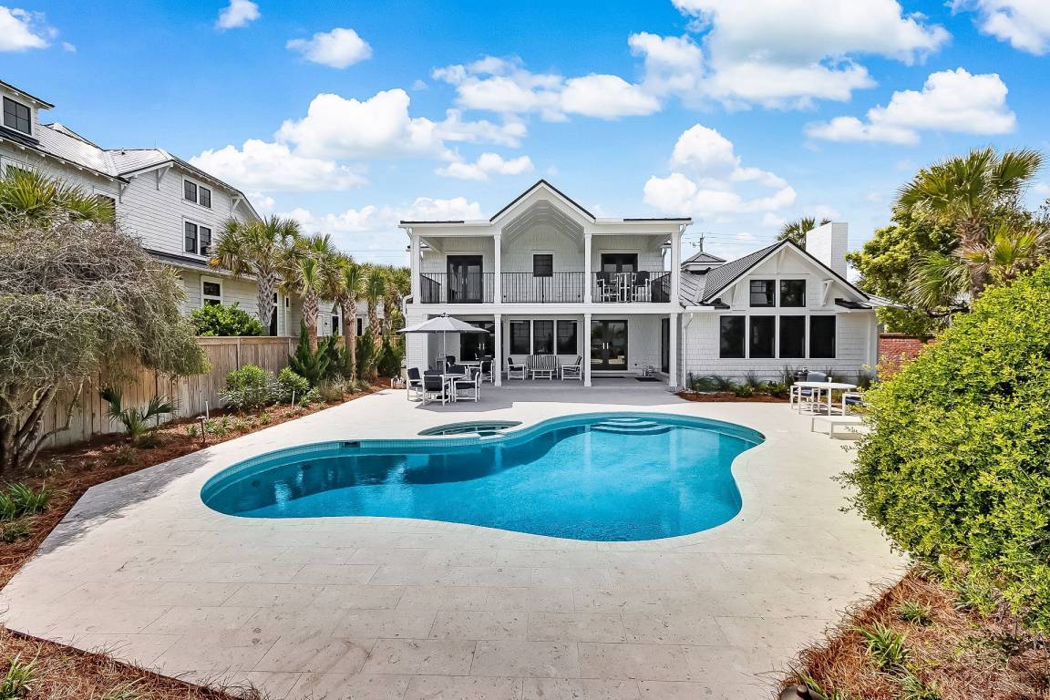 210 M² House ∙ 4 Bedrooms ∙ 10 Guests - Fernandina Beach, FL