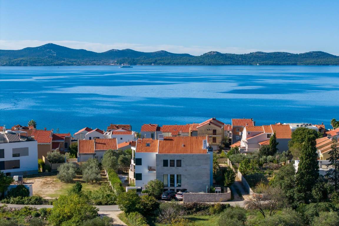 300 M² Ferienhaus ∙ 6 Schlafzimmer ∙ 12 Gäste - Zadar