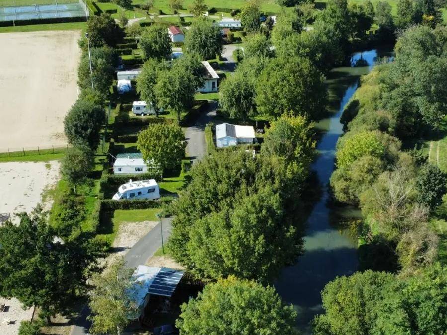 Tente ∙ 1 Chambre ∙ 2 Personnes - Ain