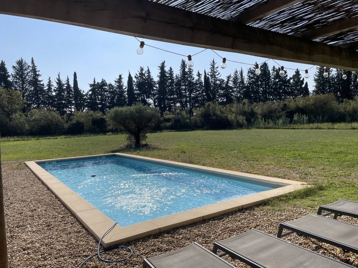 Maison De Vacances ∙ 4 Chambres ∙ 10 Personnes - Eyguières