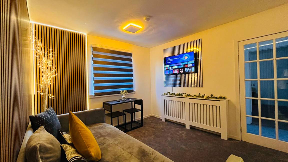 33 M² Ferienwohnung ∙ 2 Schlafzimmer ∙ 4 Gäste - Dunfermline
