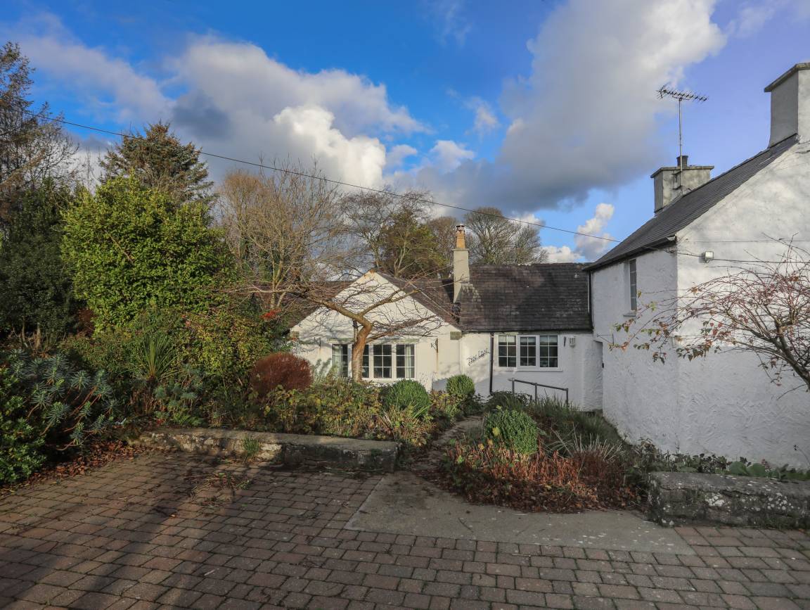 Cottage ∙ 4 Bedrooms ∙ 8 Guests - Moelfre