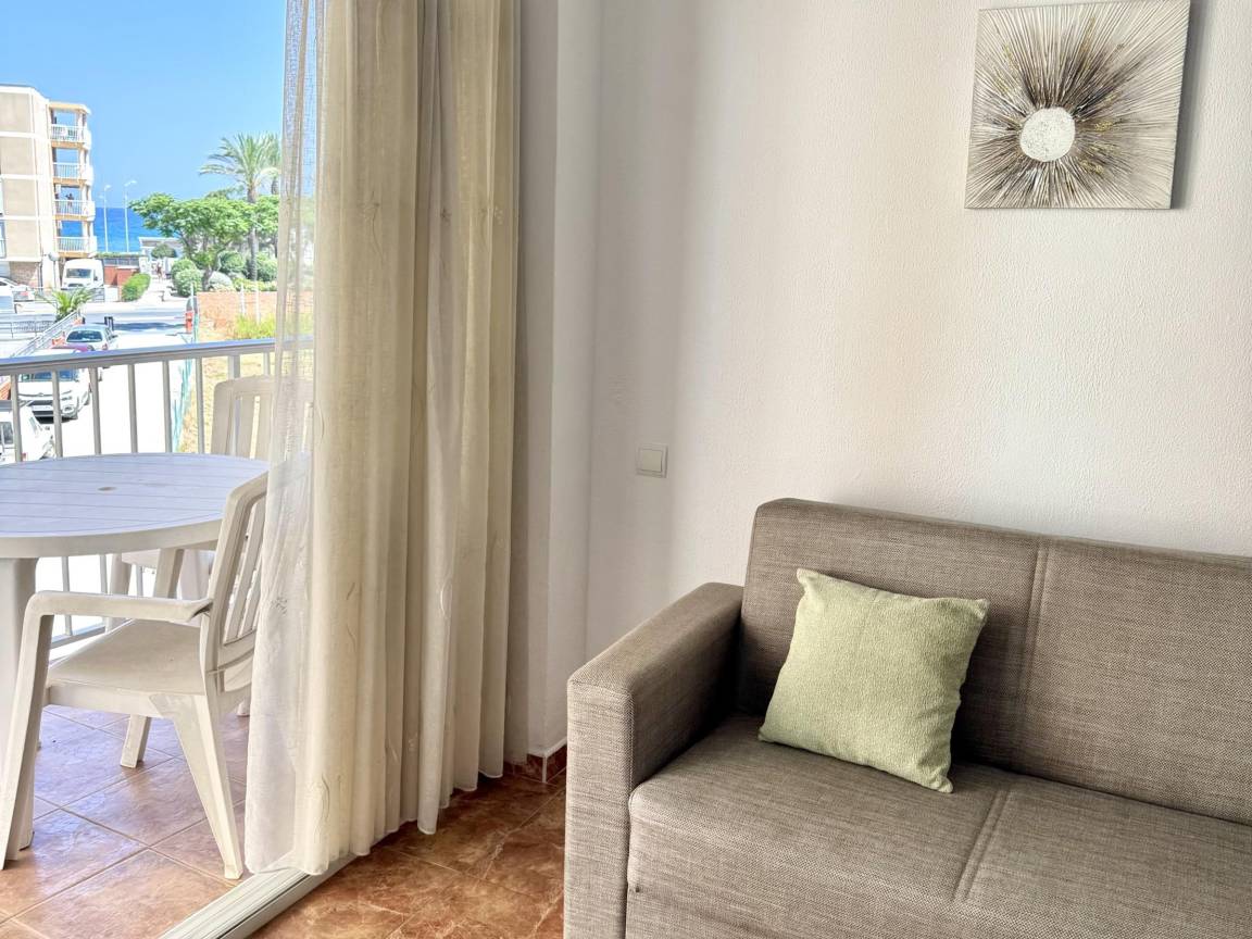 80 M² Apartamento ∙ 3 Habitaciones ∙ 7 Huéspedes - La Pineda
