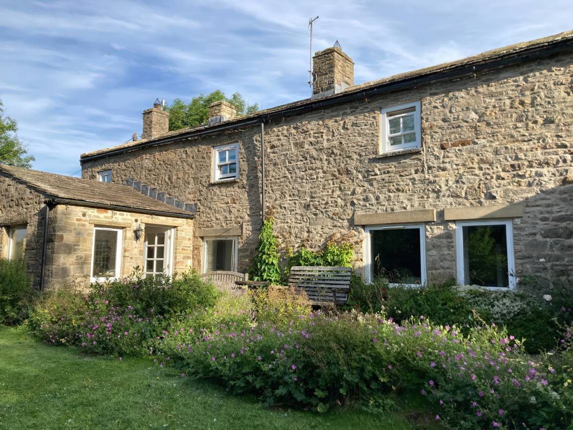 Cottage ∙ 4 Bedrooms ∙ 8 Guests - Leyburn