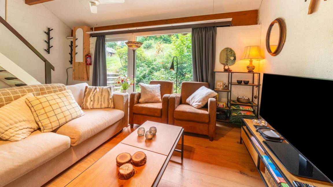 75 M² Maison De Vacances ∙ 3 Chambres ∙ 6 Personnes - Dinant