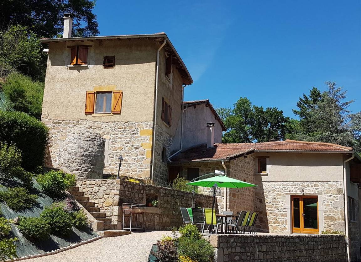 85 M² Gîte ∙ 3 Chambres ∙ 9 Personnes - L'Arbresle