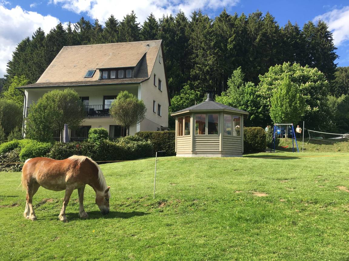 280 M² Ferienhaus ∙ 6 Schlafzimmer ∙ 16 Gäste - Sundern (Sauerland)