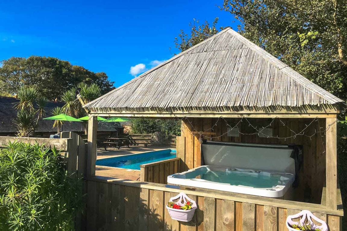 Cottage ∙ 2 Bedrooms ∙ 4 Guests - Perranporth
