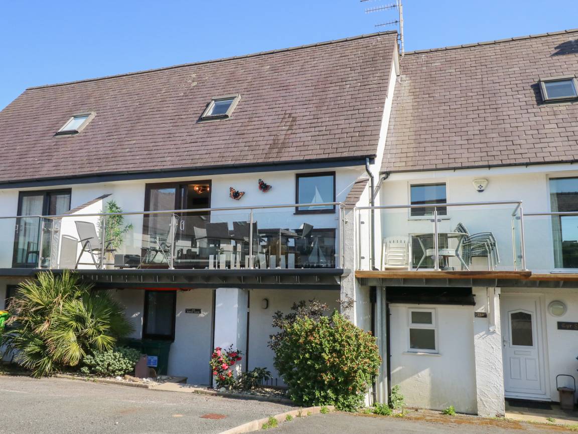 Mökki ∙ 4 Makuuhuonetta ∙ 8 Vierasta - Abersoch