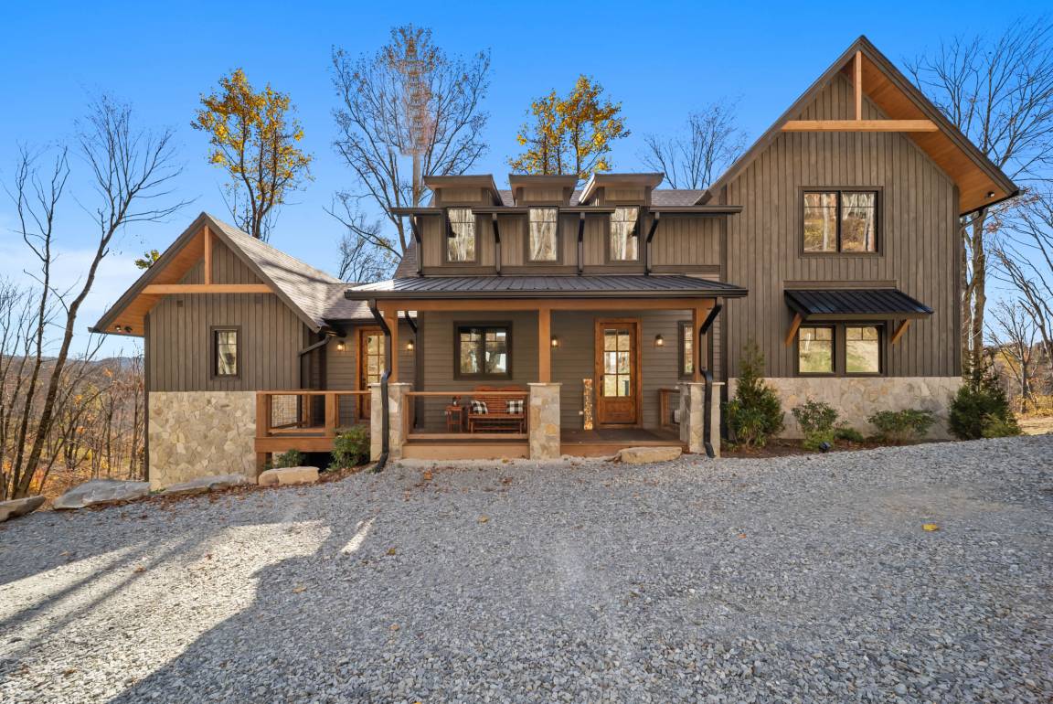 Cabin ∙ 5 Bedrooms ∙ 18 Guests - Beech Mountain, NC