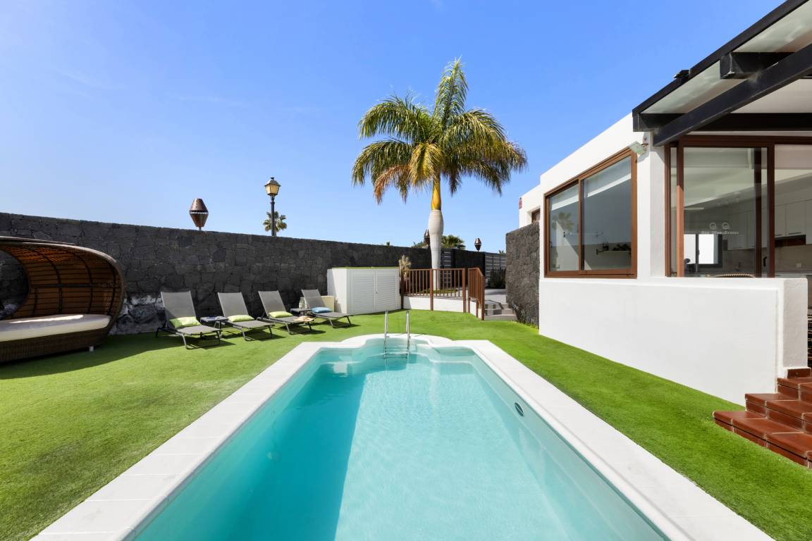 88 M² Villa ∙ 3 Bedrooms ∙ 6 Guests - Playa Blanca