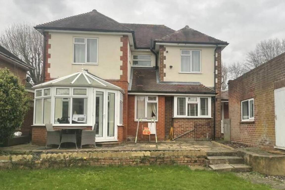 155 M² House ∙ 4 Bedrooms ∙ 8 Guests - Twickenham