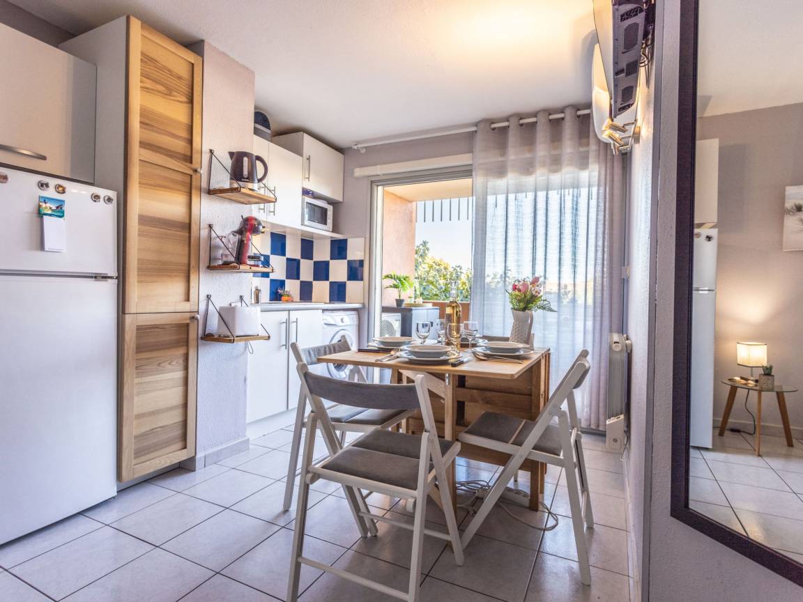 23 M² Ferienhaus ∙ 1 Schlafzimmer ∙ 4 Gäste - Sète