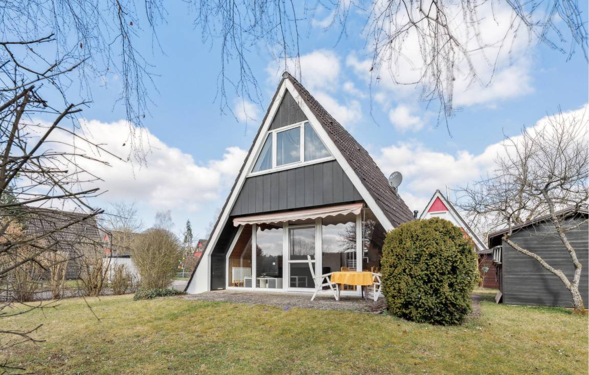 56 M² Ferienhaus ∙ 2 Schlafzimmer ∙ 6 Gäste - Hildburghausen