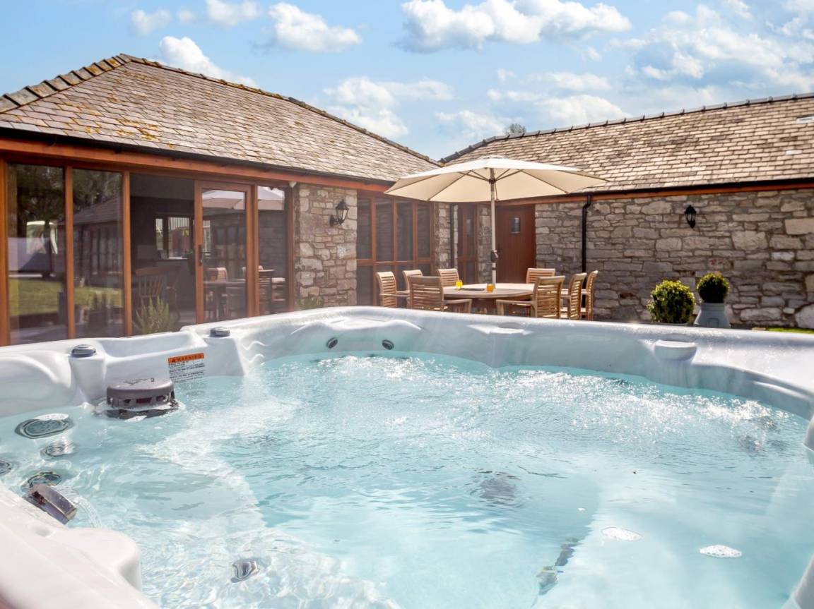 Cottage ∙ 4 Bedrooms ∙ 8 Guests - Ruthin