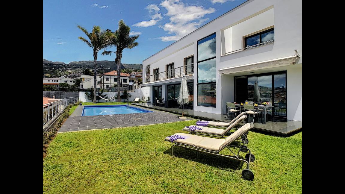 570 M² Maison De Vacances ∙ 4 Chambres ∙ 8 Personnes - Funchal