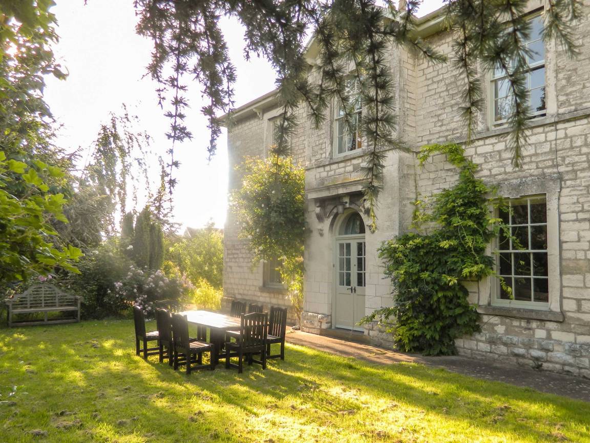 Cottage ∙ 6 Bedrooms ∙ 15 Guests - Malton