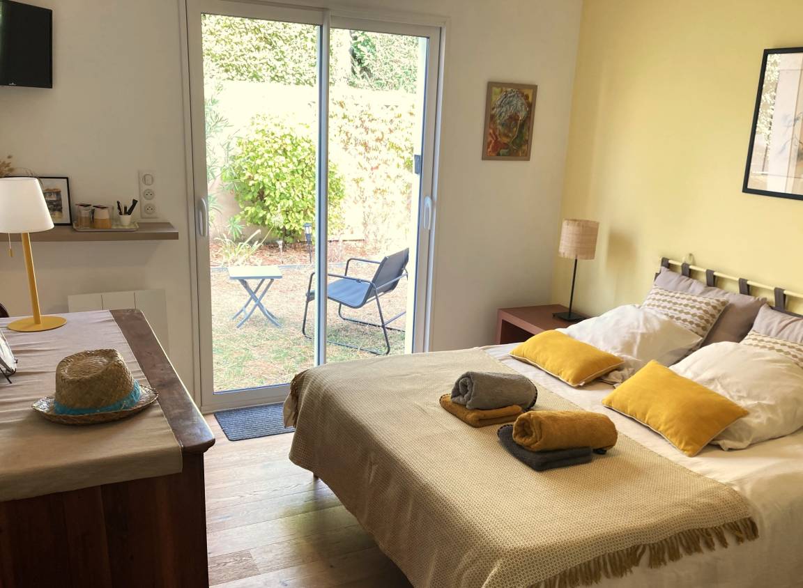 18 M² Bed & Breakfast ∙ 1 Habitación ∙ 2 Huéspedes - Vaux-sur-Mer