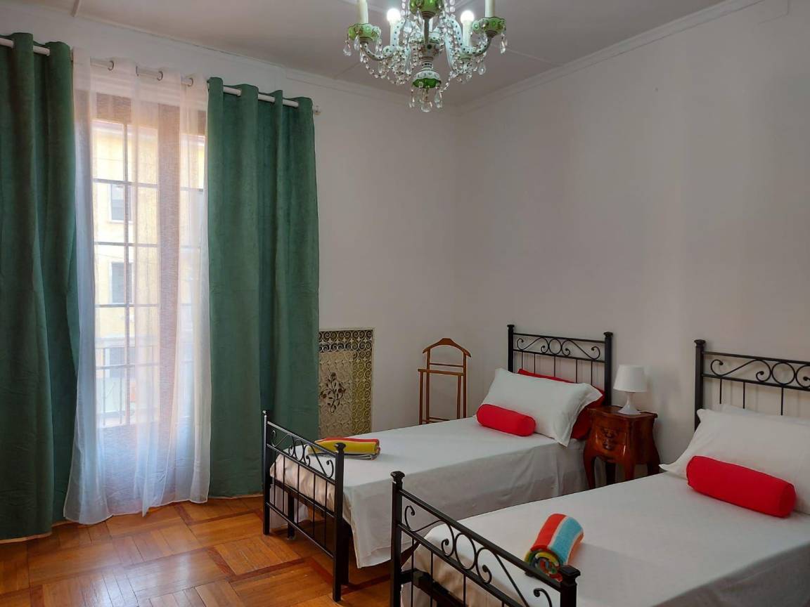 250 M² House ∙ 4 Bedrooms ∙ 8 Guests - Monza