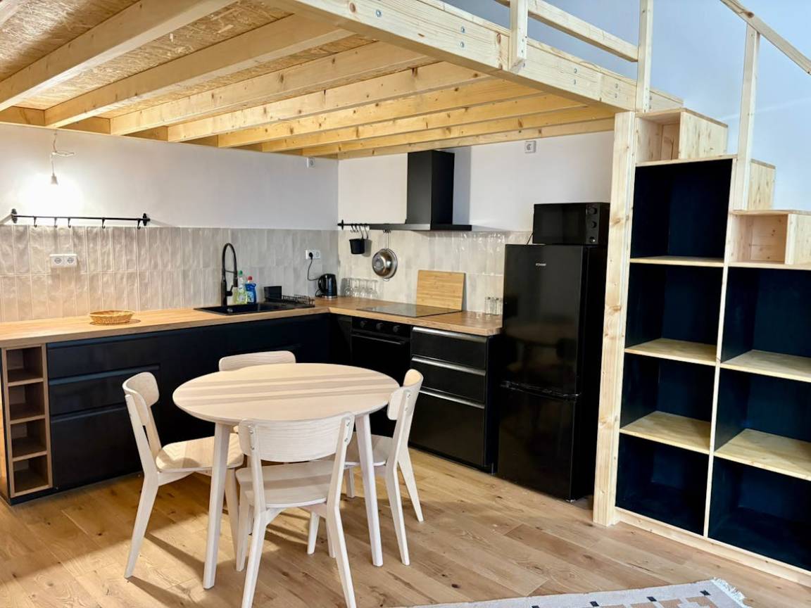 60 M² Lägenhet ∙ 2 Sovrum ∙ 3 Gäster - Berlin