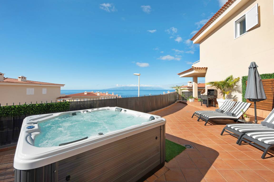 200 M² Villa ∙ 4 Slaapkamers ∙ 8 Gasten - Guía de Isora