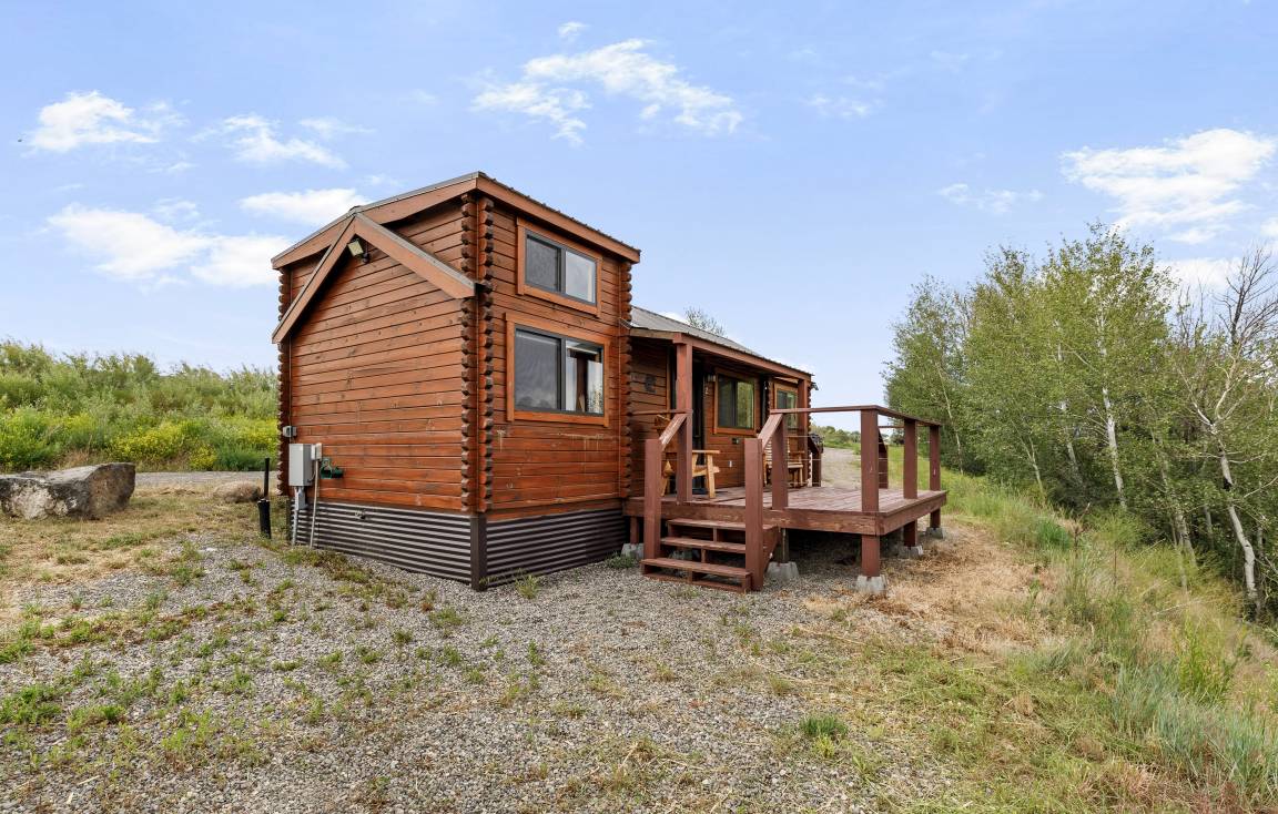 Cabin ∙ 2 Bedrooms ∙ 6 Guests - Ashton, ID