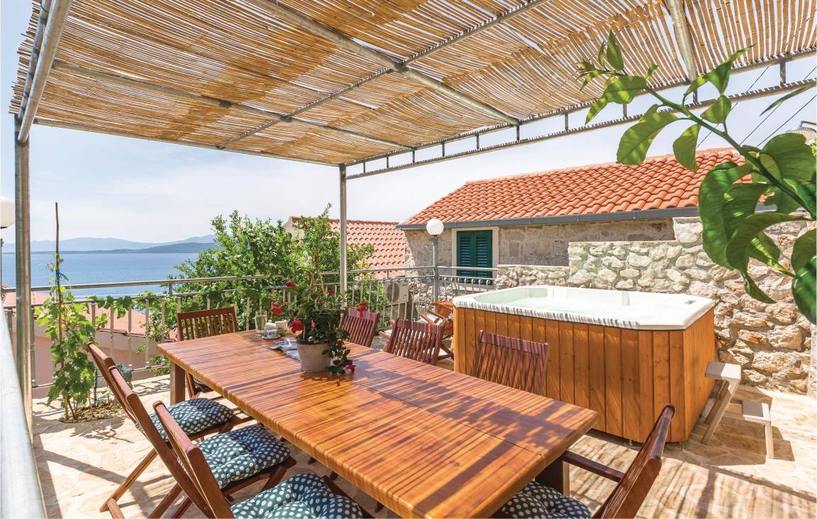 135 M² Duplex ∙ 4 Chambres ∙ 9 Personnes - Hvar