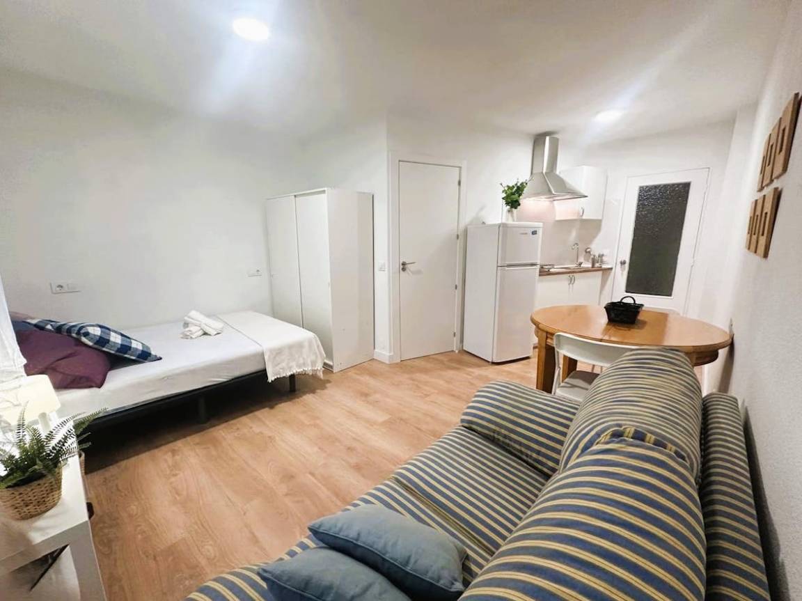 40 M² Huoneisto ∙ 1 Vieras - Alcala de Henares