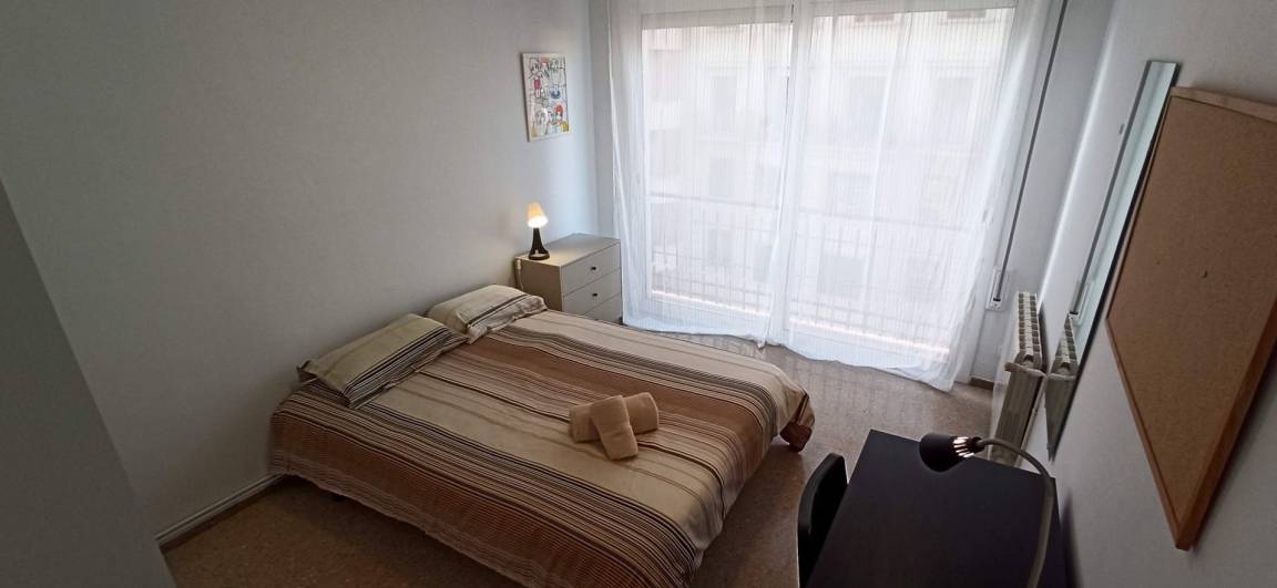 120 M² Private Room ∙ 1 Bedroom ∙ 1 Guest - Barcelone